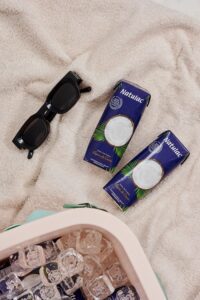 Hidrátate y recarga energías con el Agua de Coco 100% Natural