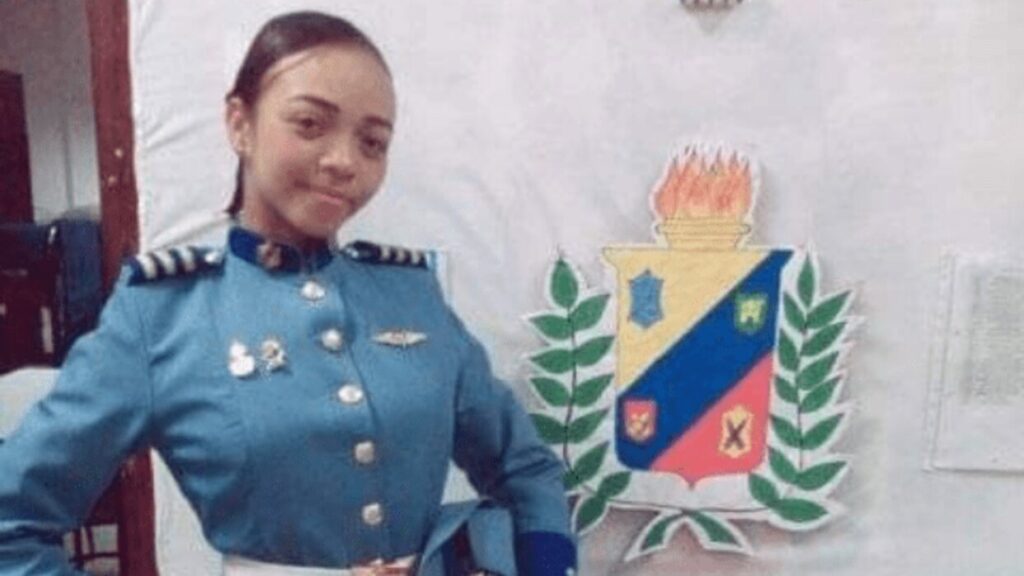 Investigan fallecimiento de una teniente del Ejército en un batallón