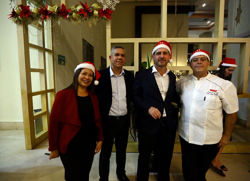 Hesperia WTC Valencia dio la bienvenida a la Navidad con el tradicional ...