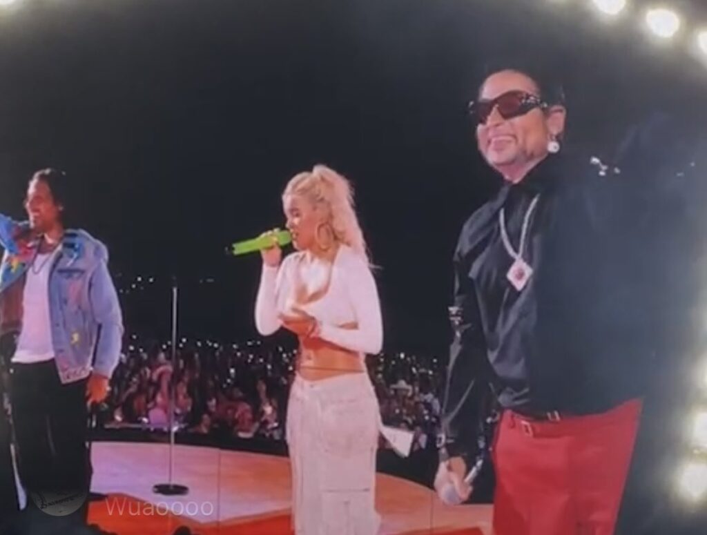 Karol G junto a Servando y Florentino con su "Sol a Sol"