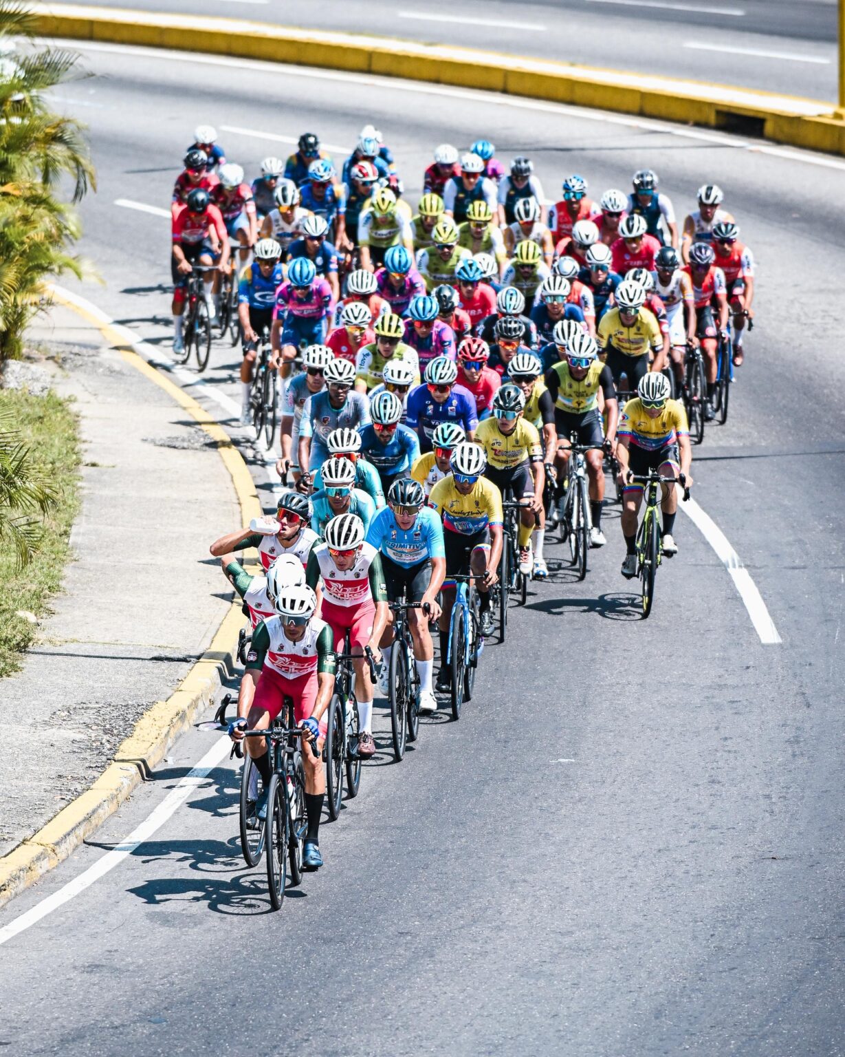Camilo Gómez gana cuarta etapa de la Vuelta a Venezuela 2025