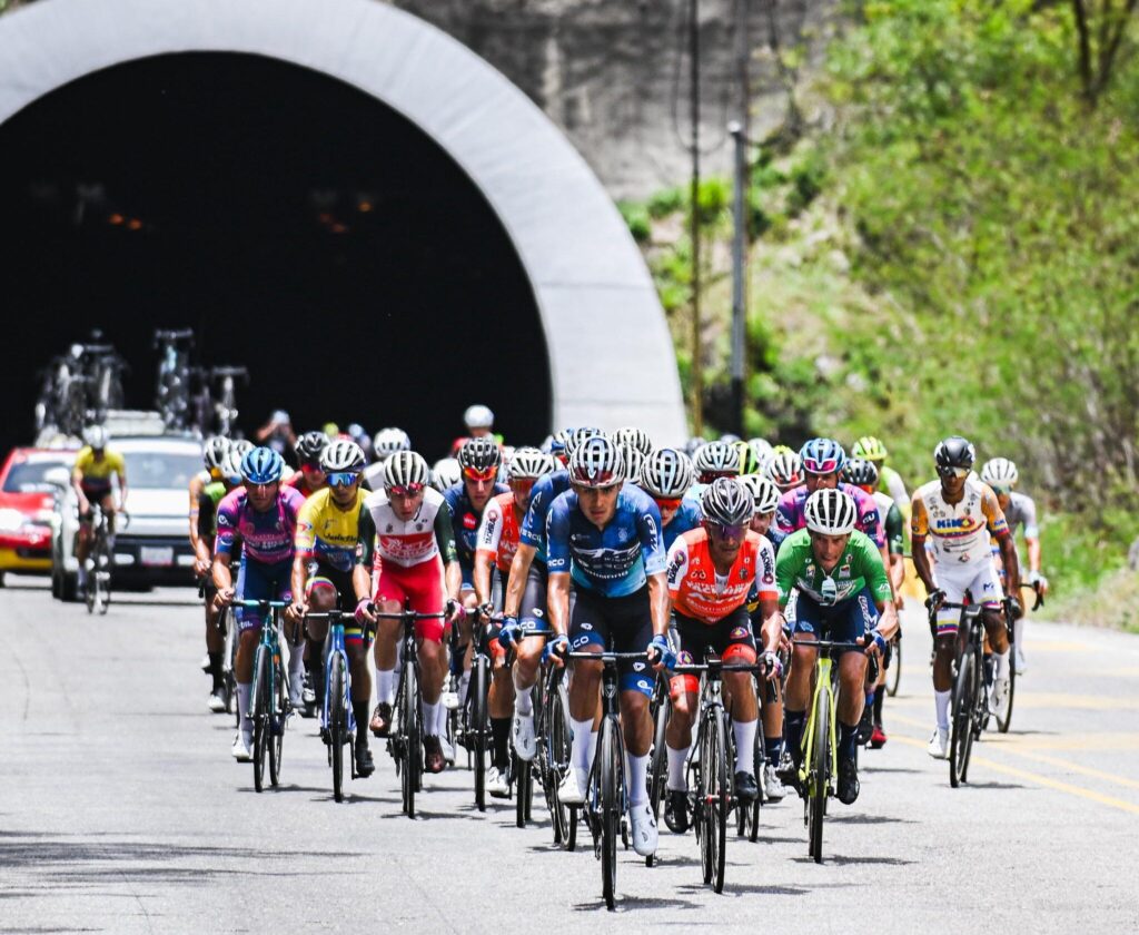 Luis Mora conquista Mérida y toma liderato de Vuelta a Venezuela