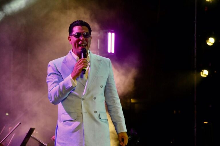 Joseph Amado presenta su tributo a Héctor Lavoe en los carnavales de ...