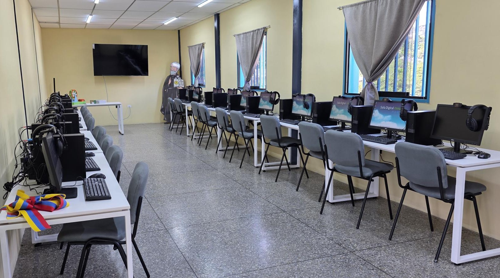 Nueva Sala Digital impulsa la educación STEAM en Barquisimeto
